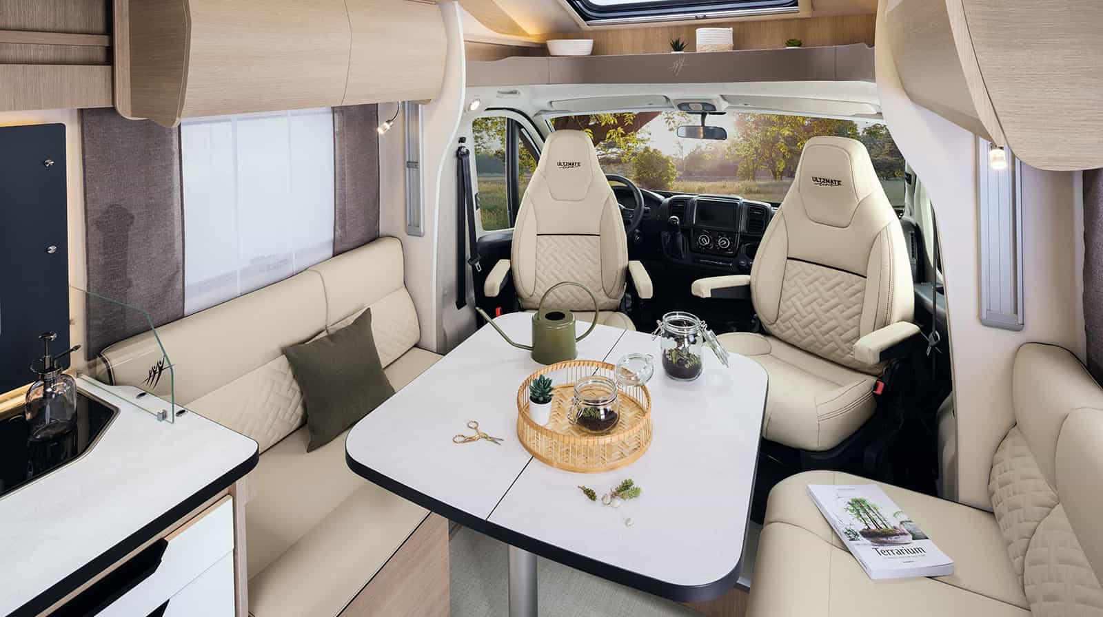 Rapido 666F Wohnmobil für 4 Personen mieten | ELCHCamper